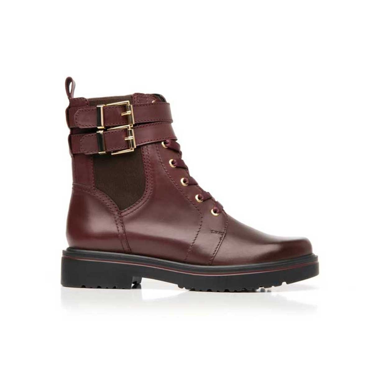 Bota corta color vino con hebillas flexi - Sears