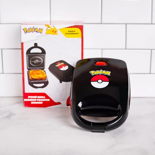 Waflera Pokeball Single Uncanny Brands