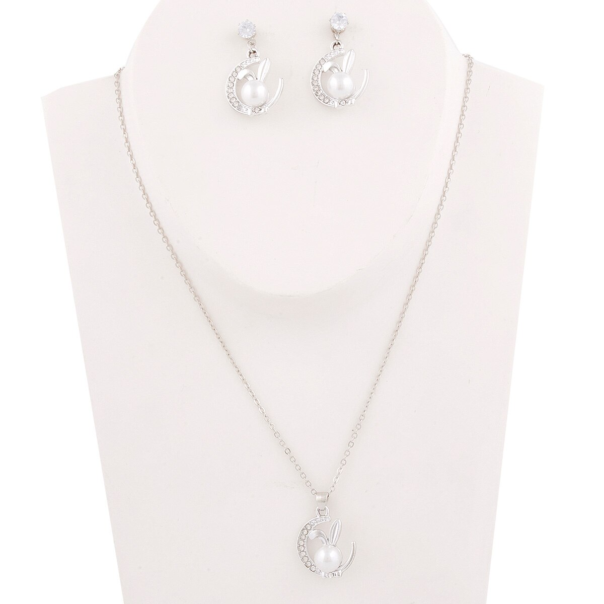 Collar con Dije de Luna Y Perla Y Aretes de Luna con Perla C2C