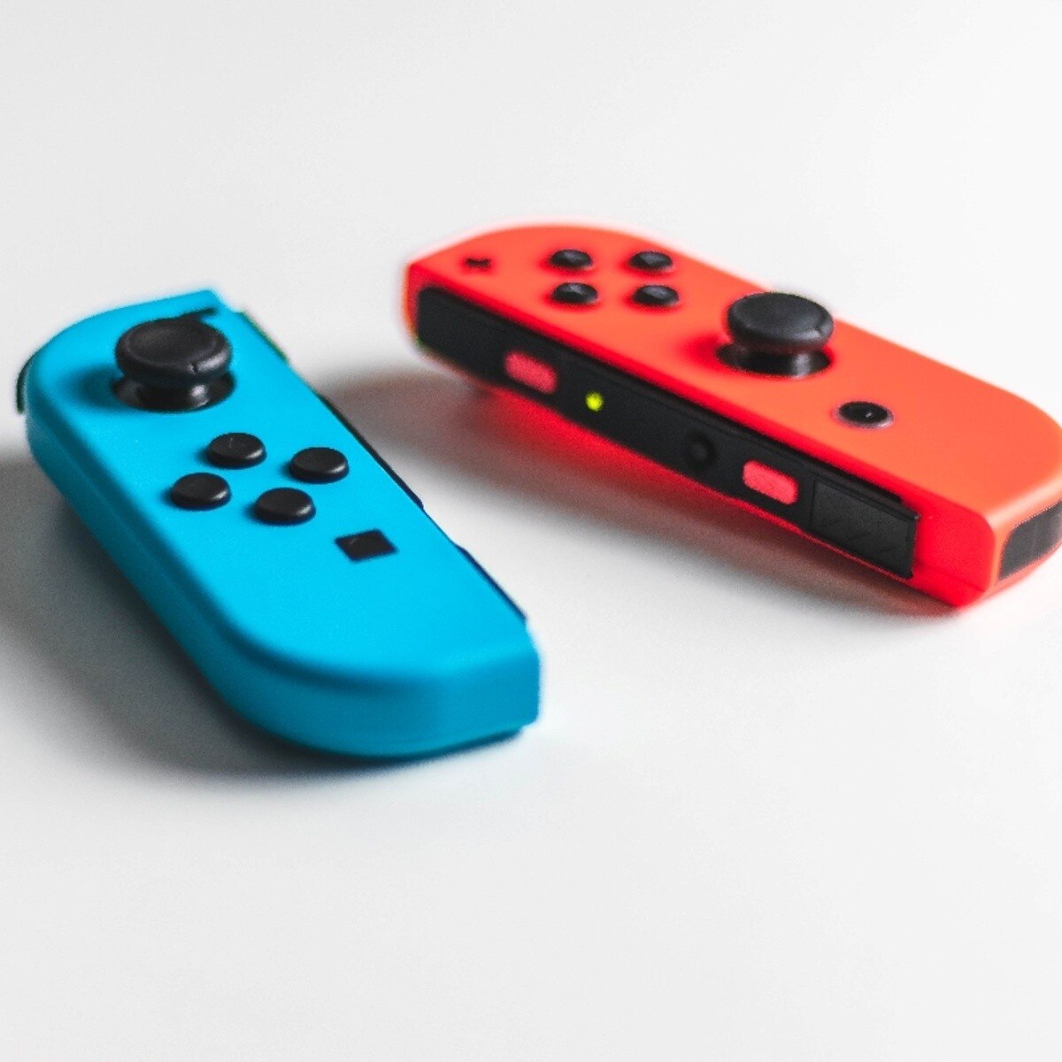 Control nintendo switch joy con izquierdo y derecho - rojo y azul - Sears