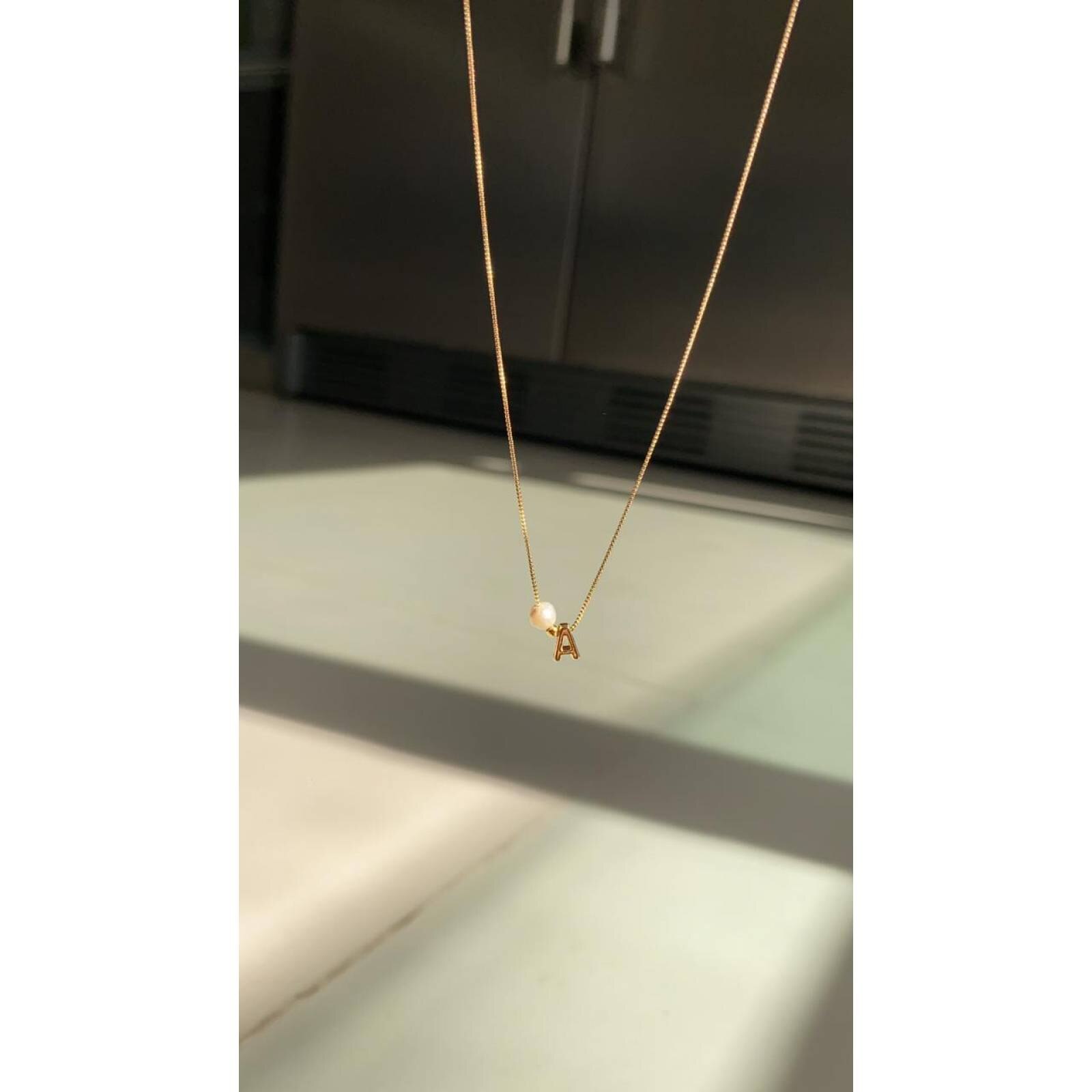 Collar de Chapa de Oro Inicial + Perla
