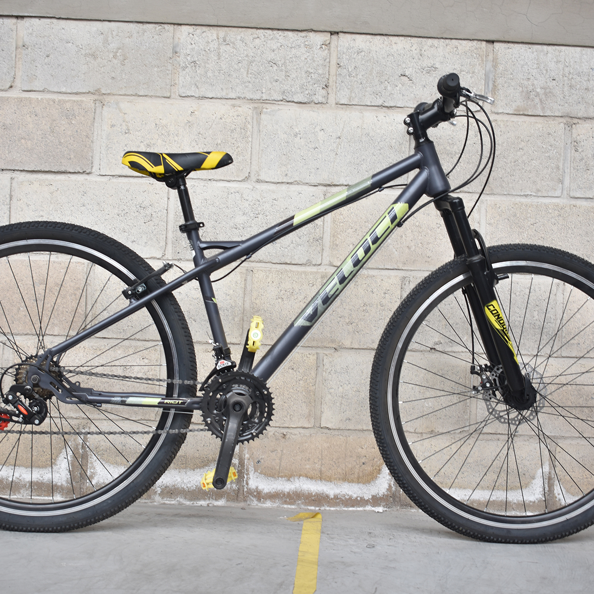 Bicicleta Veloci Usada Riot R29 Negro