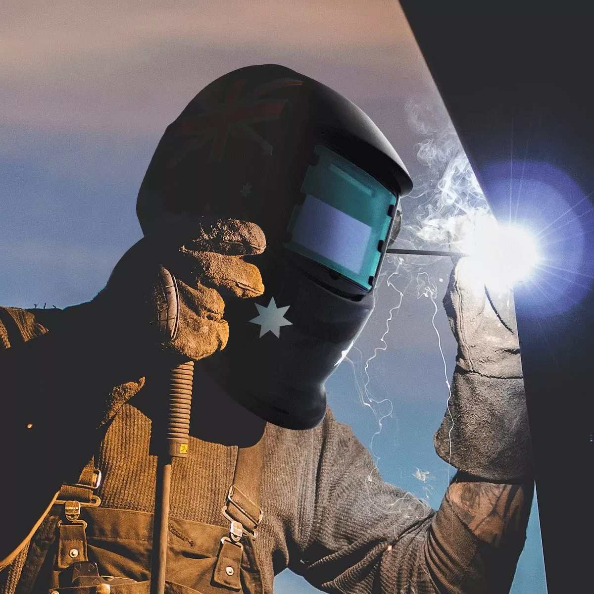 Careta Soldar Industrial Solar Electronica Soldador Color England.