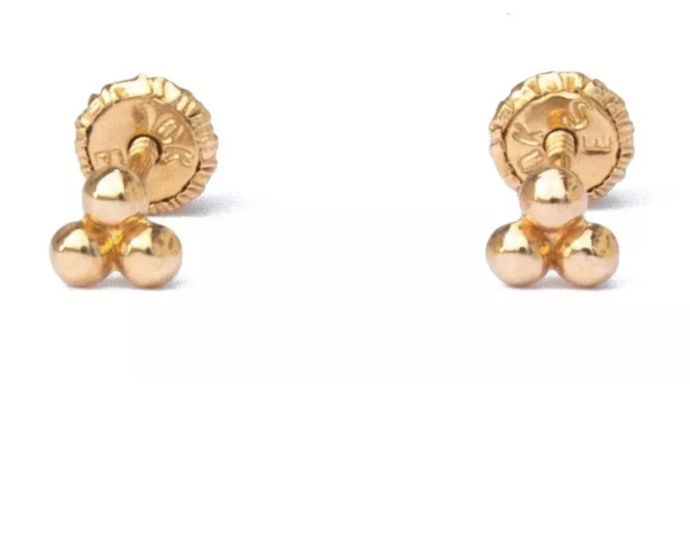 Broquel Trebol Mini. Oro 10 Kilates. Oro Fino Joyería.