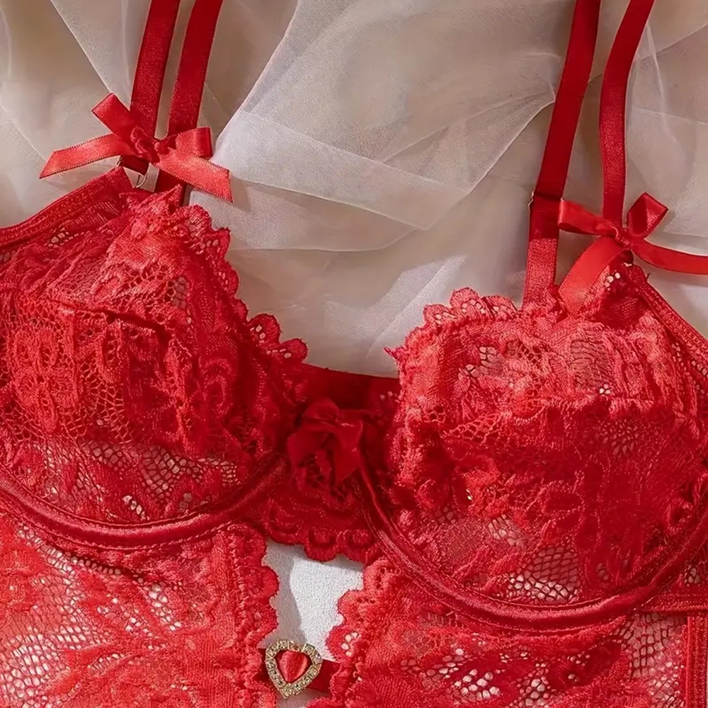 Body de Encaje Floral Rojo con Entrepierna abierta