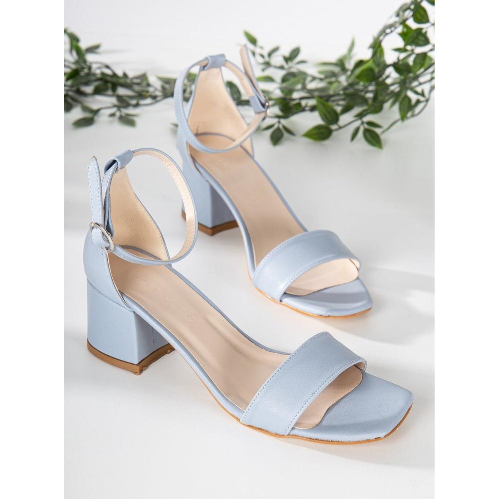 Illy - Zapatos de tacón color azul bebé con perlas